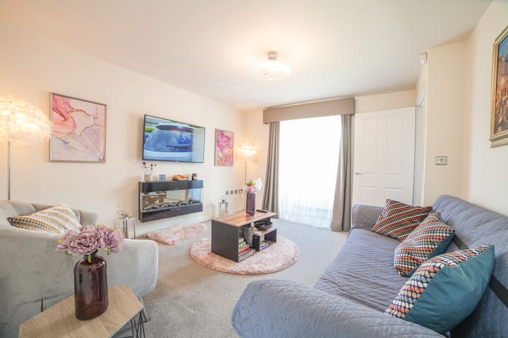 Stylish, Modern 3 Bed Property Next To Lfc Stadium - Liverpool