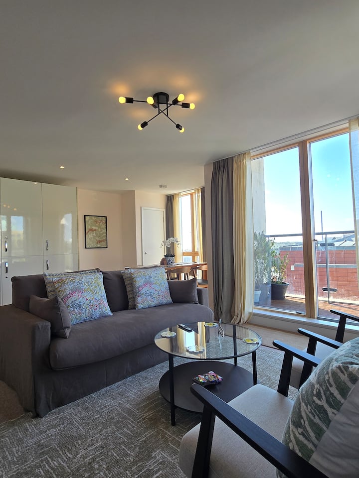 Spacious Seaside Apartment With Terrace, Kemptown - Brighton
