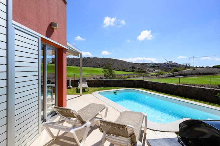 Villa In Salobre With Private Pool & Stunning View - Playa del Inglés