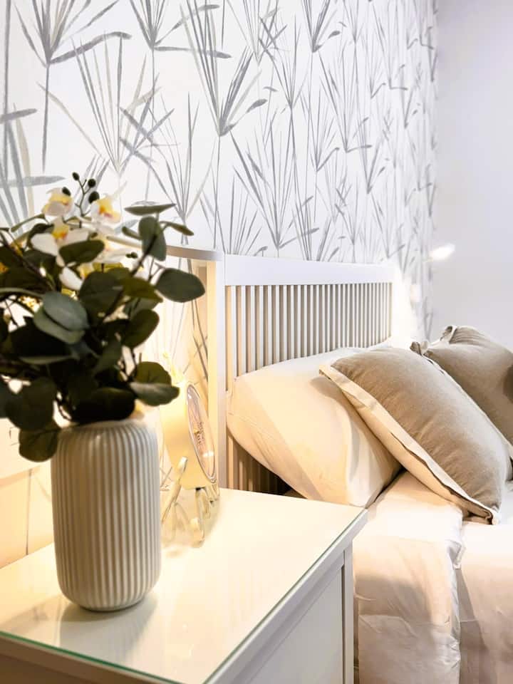 Plaza A Magdalena | Centro | Parking Cercano - Camas