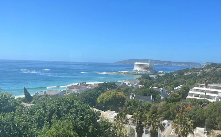 Oceanview Family Home In Plett - Plettenberg Bay