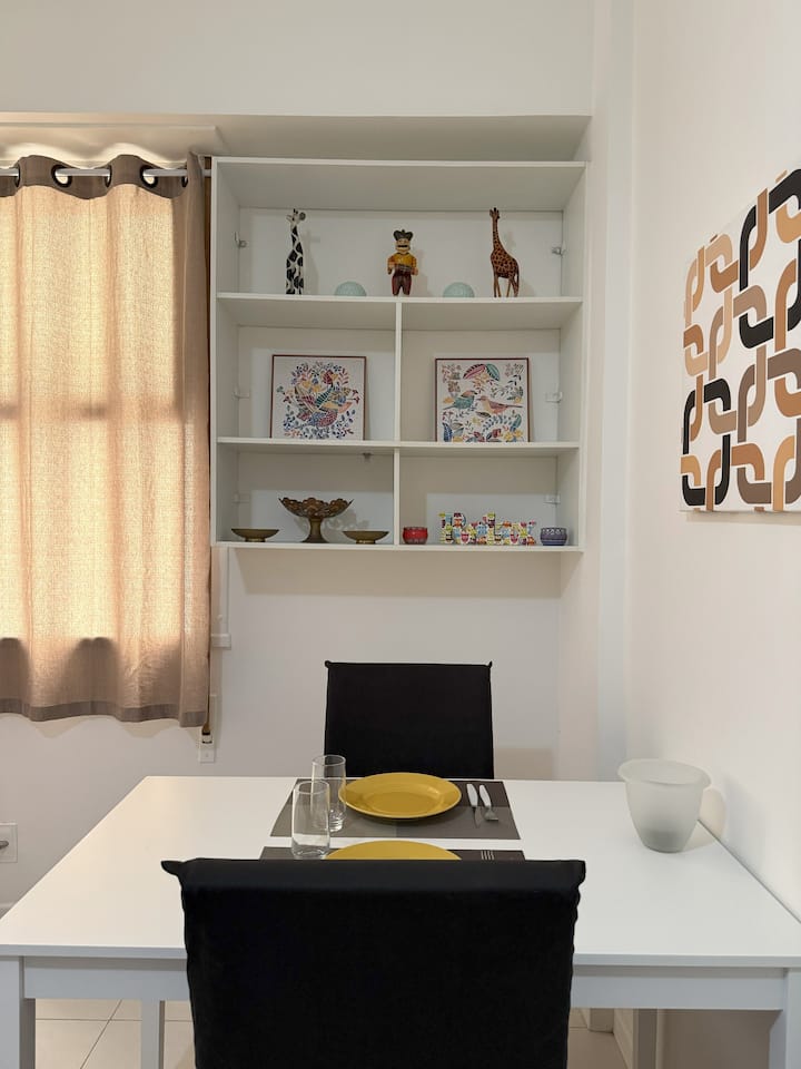 Apto Copacabana-2 Quadras Praia - Rio de Janeiro