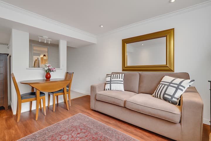 Bright, Sunny & Modern 1-bedroom Apartment - Toronto