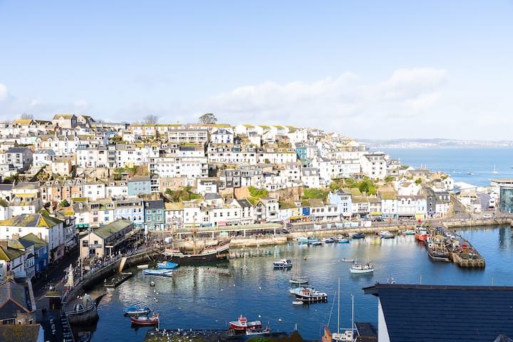 3 Bed Fisherman's Cottage In Brixham - Sea Views - Paignton