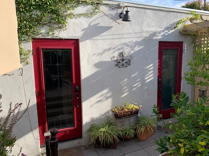 Cozy Pool House - San Diego, CA