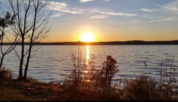 Lakefront Family Cabin •5br•sauna+hot Tub - Lindsay