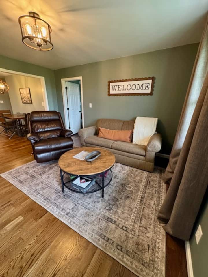 Lincoln Farmhouse-bourbon Trail-farm Stay - Kentucky