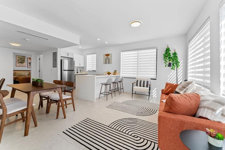 Modern 2br In Miami | Spring & Summer Deal - Coral Gables, FL
