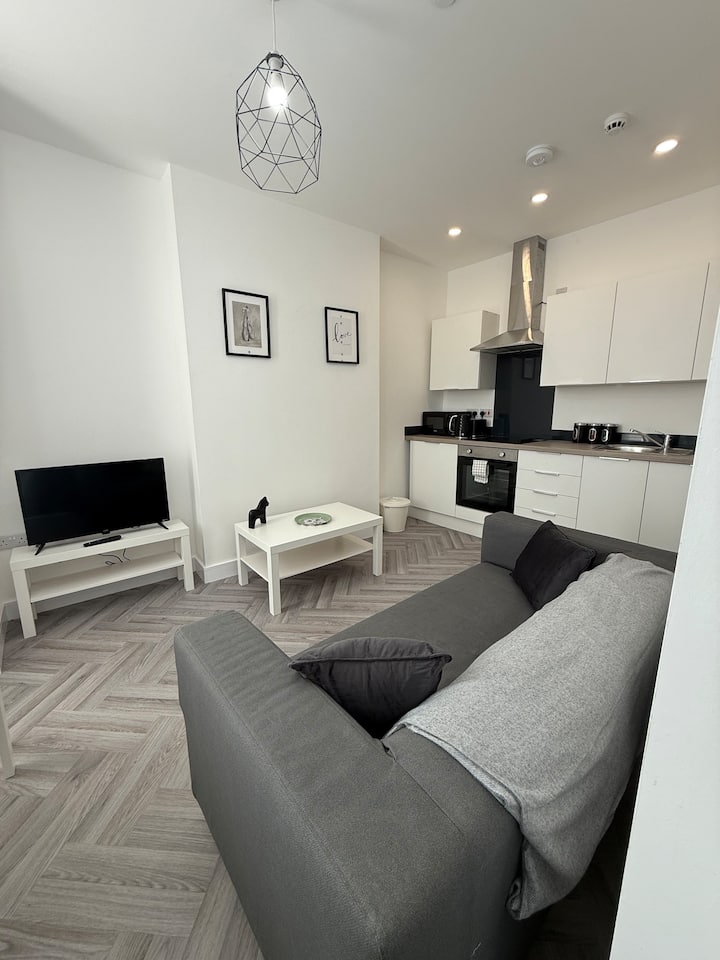 9 Mill Lane-city Centre Apartment. Brand New! - Cardiff