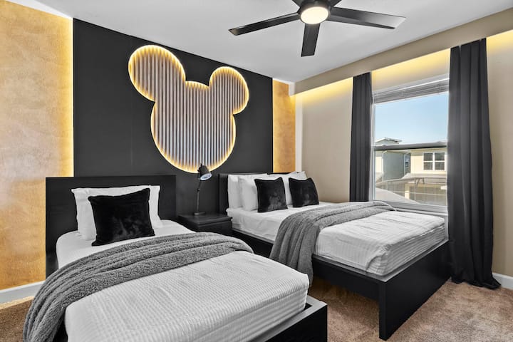 4 Bd/ 3 Ba Sleeps 11! Storey Lake (2460 Rt) - Kissimmee, FL