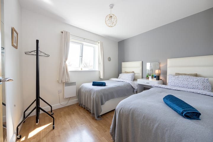 Cosy, Central 2 Bed Flat Parking - Manchester