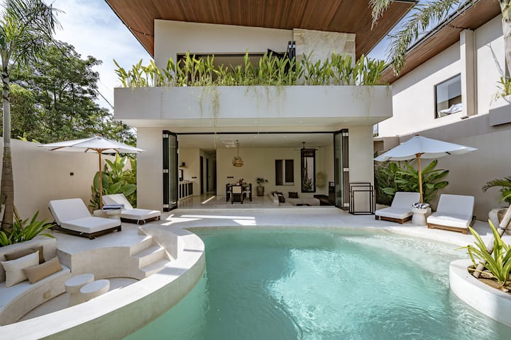 Bōld 5: Elegant Tropical Retreat With Private Pool - Jimbaran