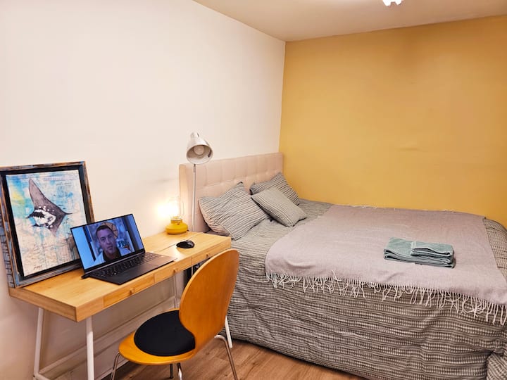 Private Cottage W/ Queen Bed In Mid City / K-town - Fashion District - Los Angeles