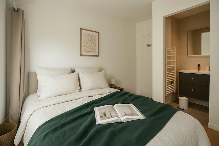 Chambre Au Pied De Montmartre - París