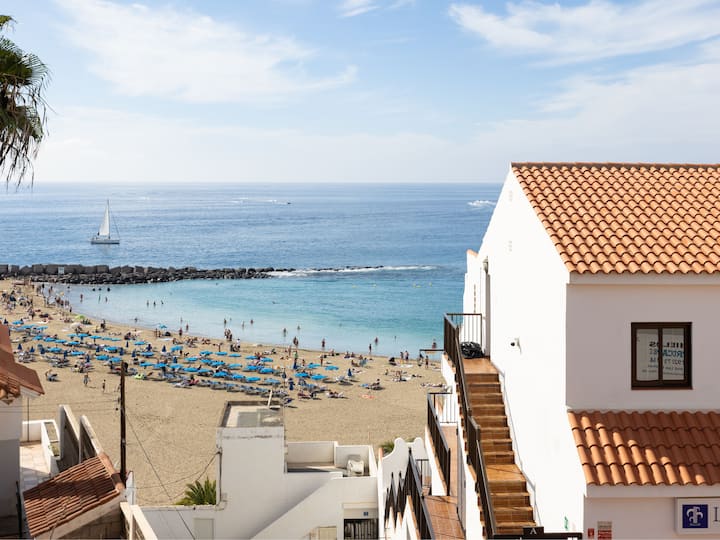 Trip Los  Cristianos  Near Of The Beach - Playa de las Américas