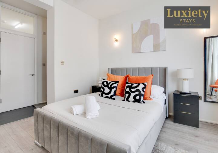 Chic Studio W/ Long Stay Discount By Luxiety Stays - Southend-on-Sea
