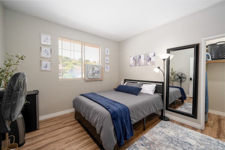 1 Br 1 Bath, Free Netflix/hbo/hulu/disney - Oceanside, CA