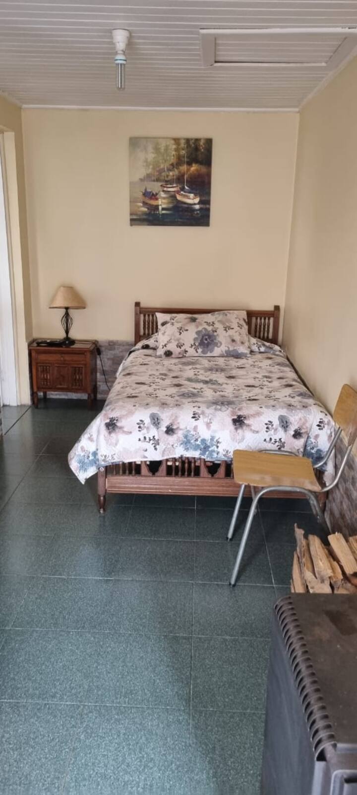 Habitación Básica, 1 Cama - Victoria, Chile