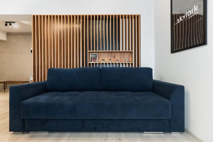 Skylark | Melbourne Penthouse With Jacuzzi & View - Brașov