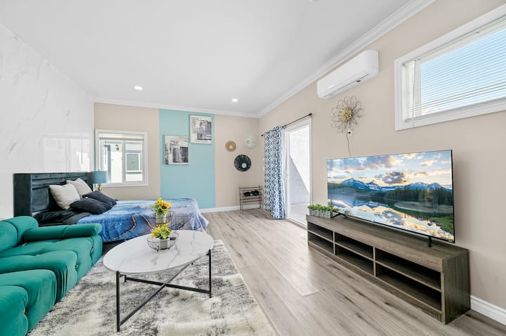 Absolutely Private 1b Studio In Dt Baldwin Park-la - Azusa, CA