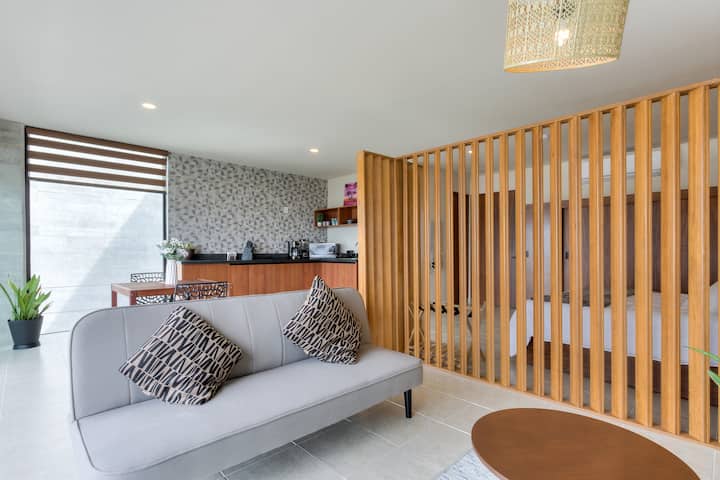 Céntrico Departamento Con Alberca / Gym / Cowork - Cancún