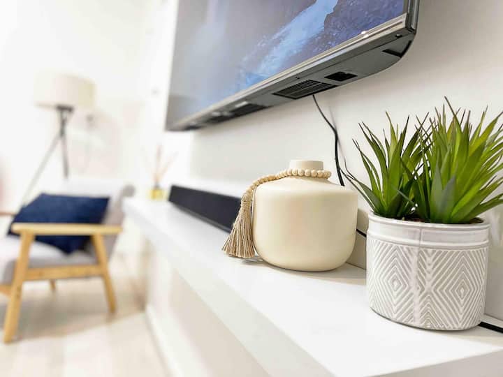 The Beach Pad | 1br Steps From Beach |Free Parking - Wollongong