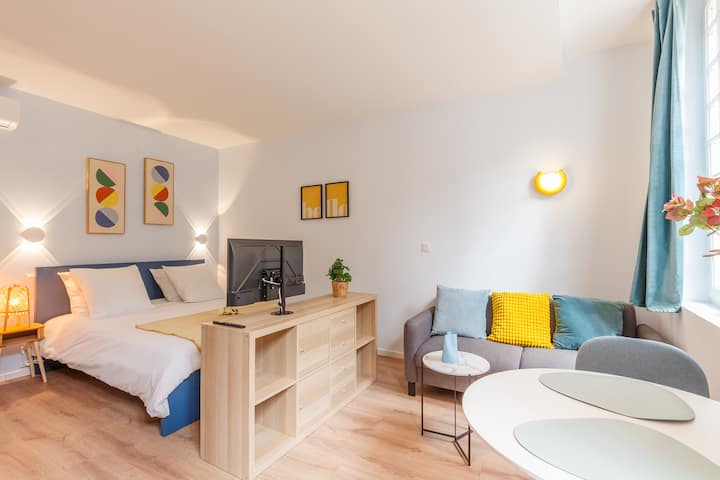 Daumas 3 - Moderne Et Central - Toulon