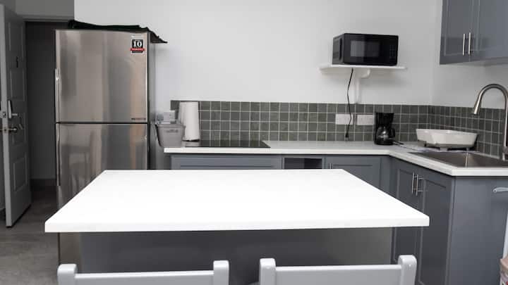 Top View Apartment #6 Modern Dt/ 1 Bd Fast Wifi - Granada