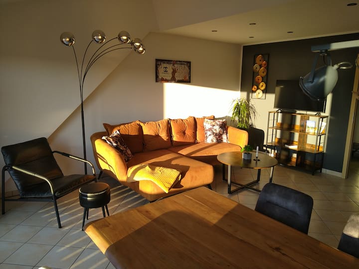 Helle Moderne Ferienwohnung "Modern" - Tettnang