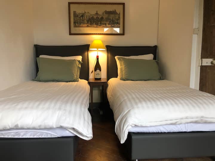 Chambre Twin Avec Caractère Ancestral - Nolay