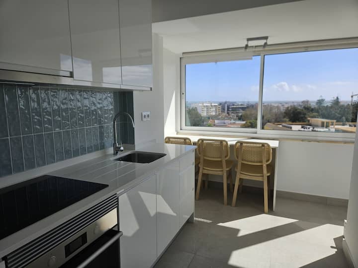 Apartamento Moderno Com Vista Para O Mar Em Faro - Faro