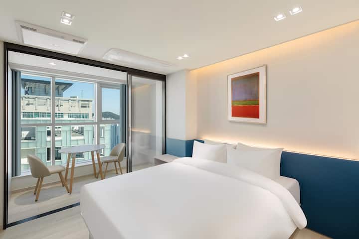 센텀 감성 시티라이프#클래식 더블#벡스코 5분#백화점 7분#2인실#세탁가능#피트니스 - Busan