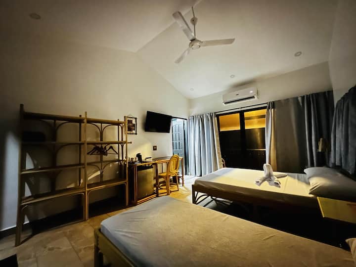 Seaview Deluxe Room With Private Balcony - Alcoy