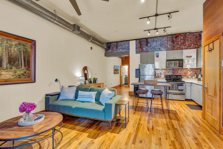 Downtown Zen Den: Enjoy Holiday Fun In The City - Neyland Stadium Knoxville