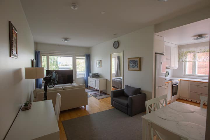 Mid Haven: Sauna,balcony,parking- No Hidden Fees - Kemi