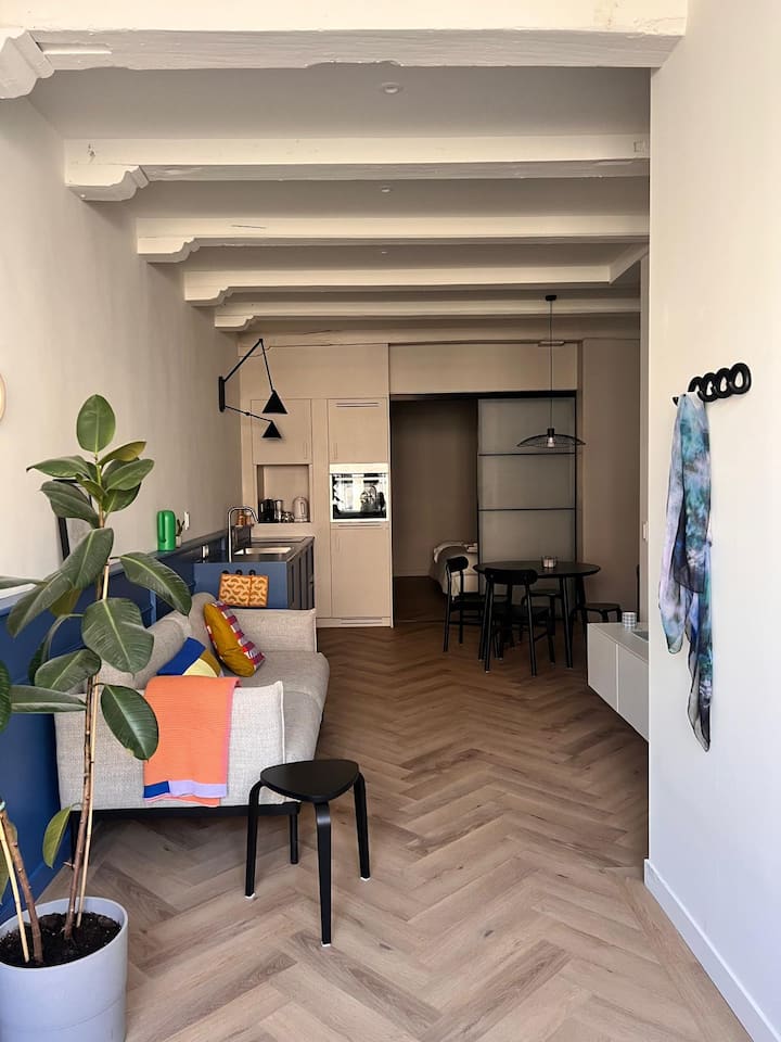 Canal Warehouse Apartment 1 - Alkmaar City Centre - Alkmaar