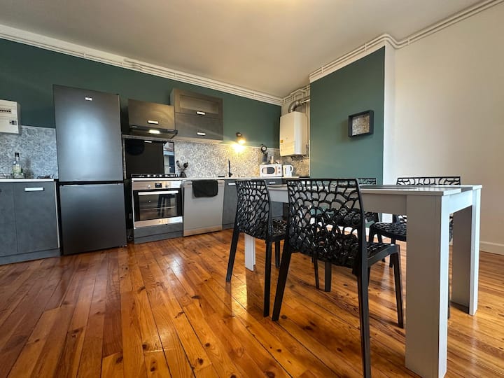 Appartement Avec Parking Proche Du Centre - Le Puy