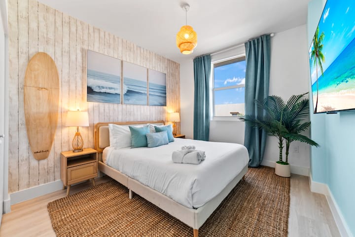 {Surf Shack} ~ Beach ~ Free Parking ~ Sleeps 6 - Hallandale Beach, FL