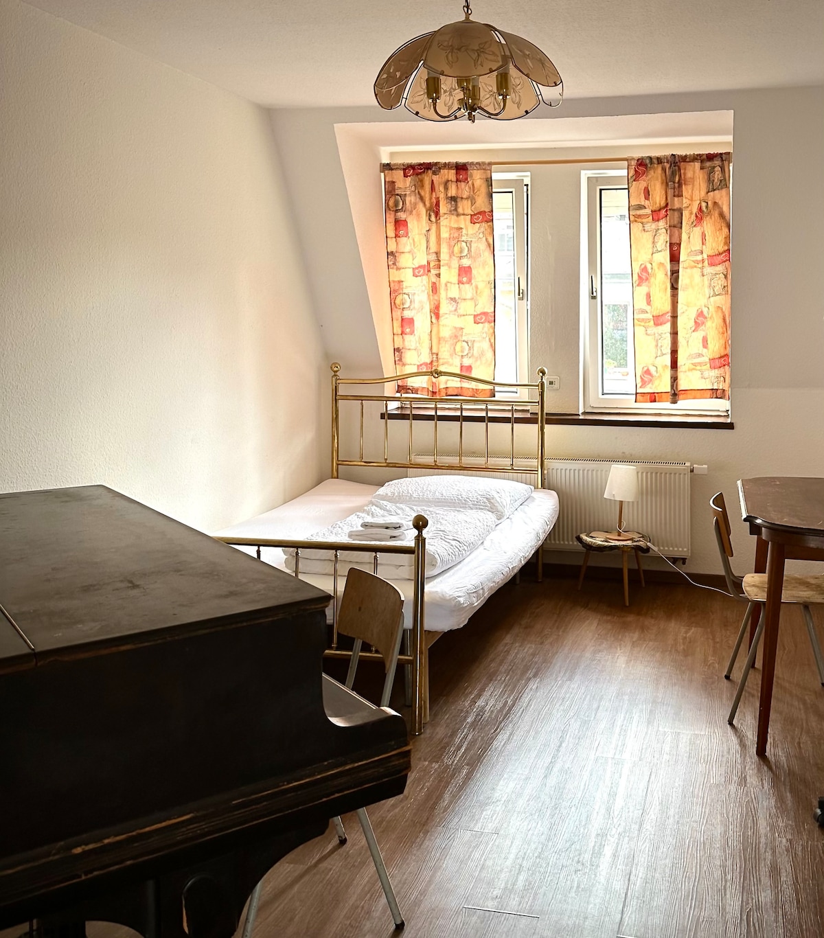 Music room 7 with grand piano & sun terrace - Apartments for Rent in ...