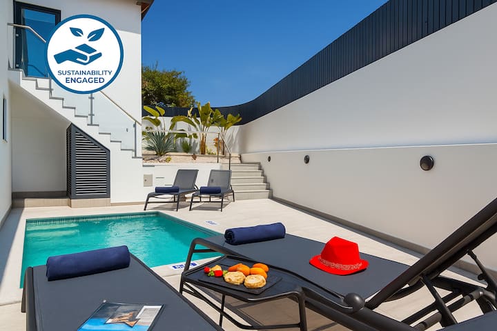 Albufeira Villa W/ Heatable Pool & Sea Views - 阿爾布費拉