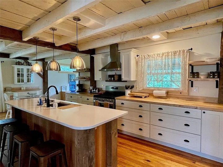 Restored 1875 Farmhouse - Cooperstown, NY