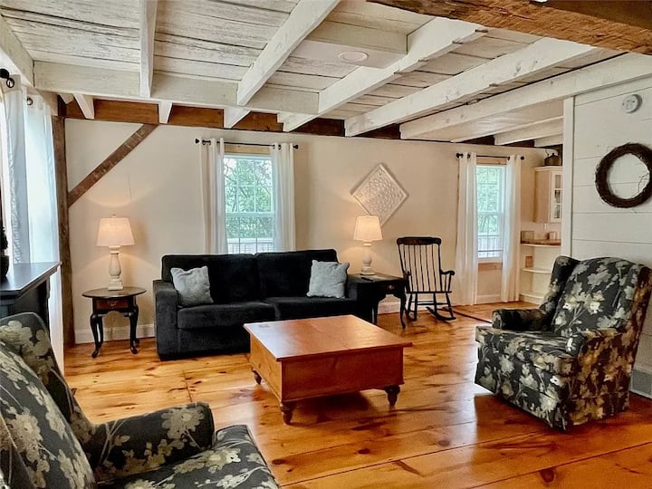 Restored 1875 Farmhouse - Cooperstown, NY