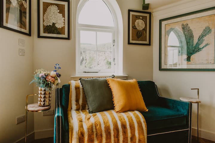 Selkie’s Haven: Beachfront Ultra Lux Paradise - Portpatrick
