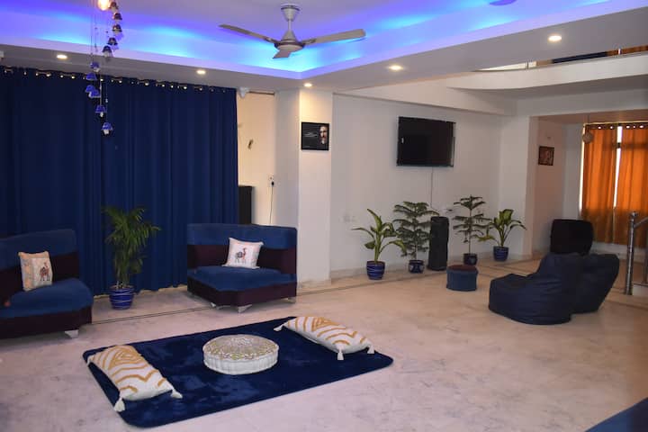 Partyhouse/5bhkduplex/nahargrhview/closetopinkcity - Jaipur