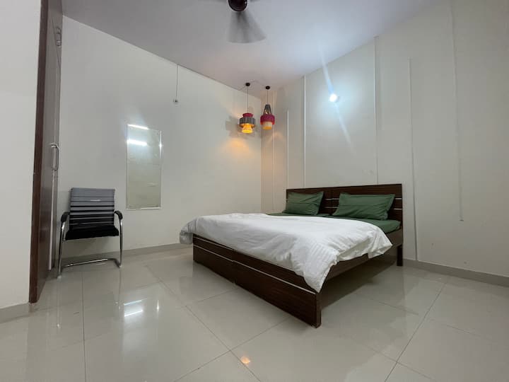 Cozy 1 Bhk | Perfect For Couples - Noida