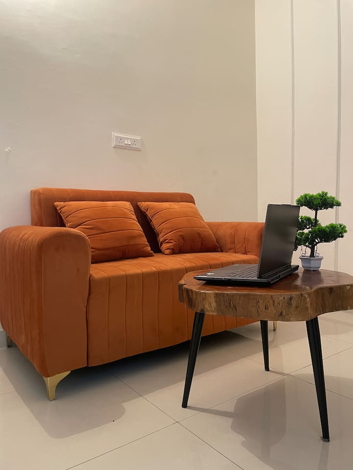 Cozy 1 Bhk | Perfect For Couples - Noida