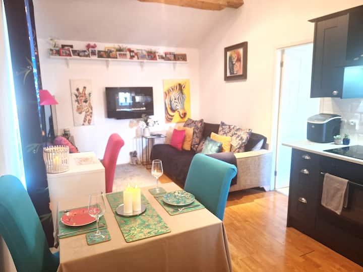 Beautiful Entire Flat,in Macclesfield Centre. - Macclesfield