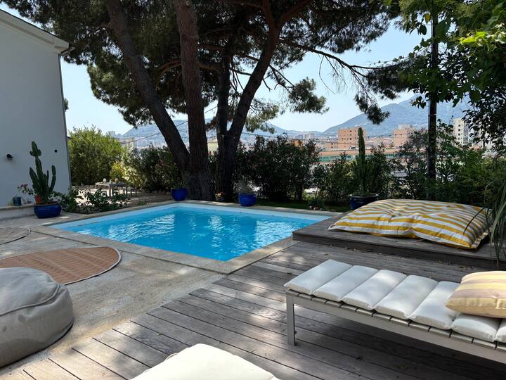 ⸻

Maison De Caractère - Ajaccio - Ajaccio