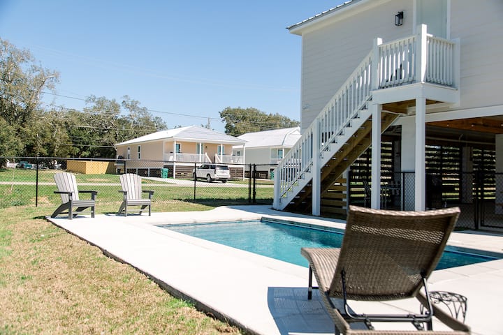 Pelican Pearl, New Beach House With Pool - 빌럭시