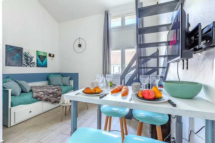 Le Duplex, City Center, Parking Privé, Gare 4 Min - Bussy-Saint-Georges